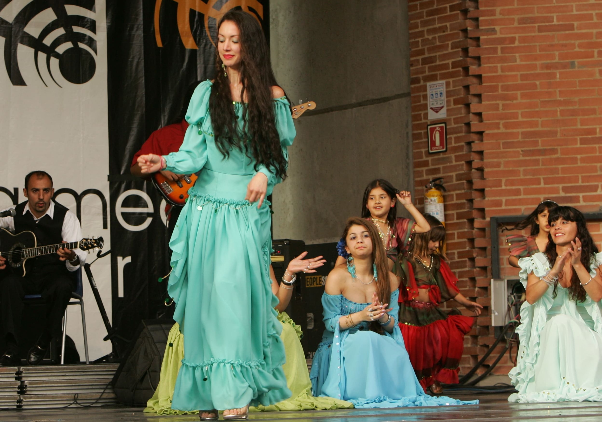 ¿Conoces a los Rrom de Bogotá? Hoy celebran su día | Secretaría de ...